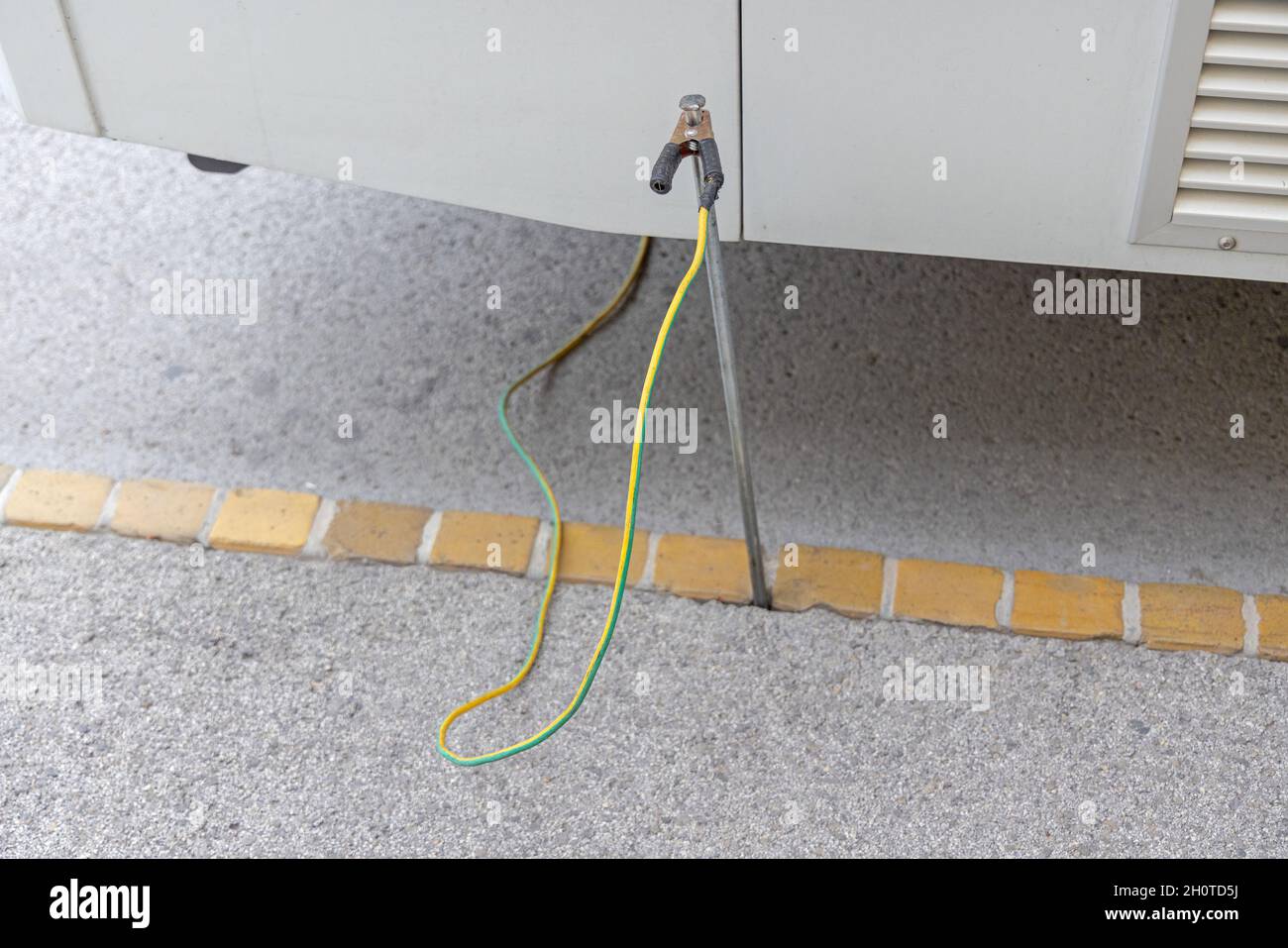 Earth Connection Ground Electric Rod RV Bus Safety Stock Photo - Alamy