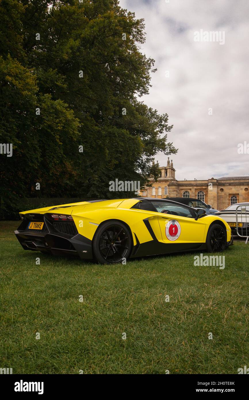 Yellow Lamborghini Aventador 50th Anniversary Roadster supercar ...