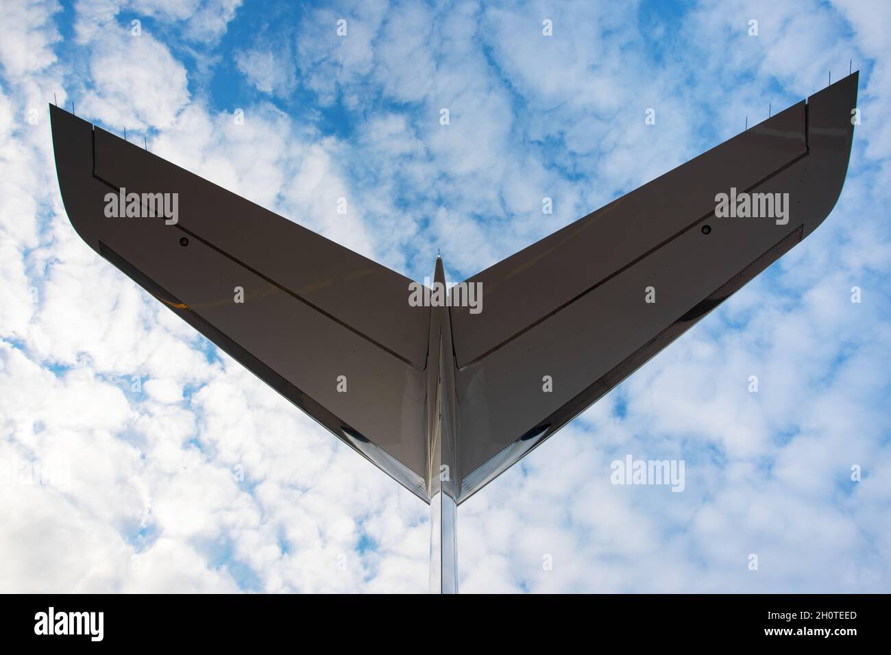 Airplane horizontal stabilizer hi-res stock photography and images - Alamy