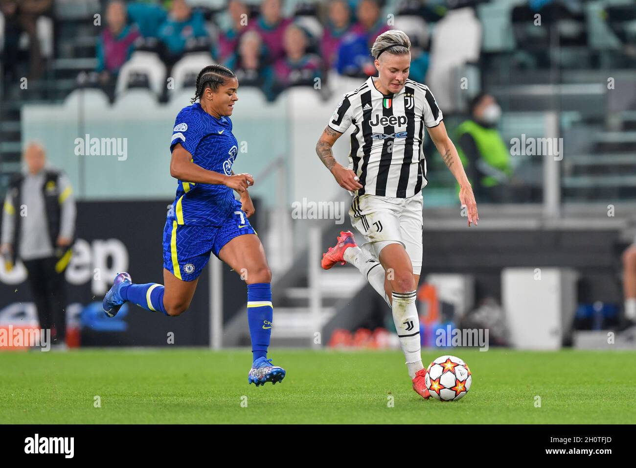 Jess carter champions league hi-res stock photography and images - Alamy