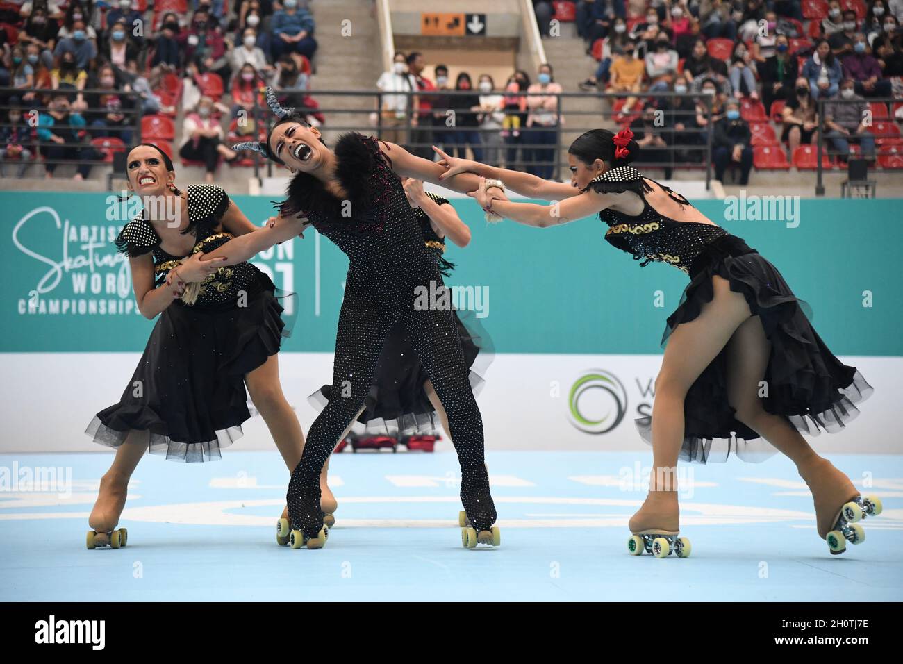 Show roller team renacimiento hi-res stock photography and images - Alamy