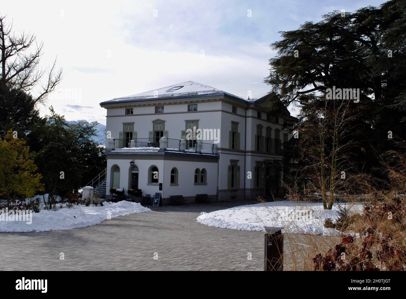 Charlie chaplin museum switzerland hi-res stock photography and images ...