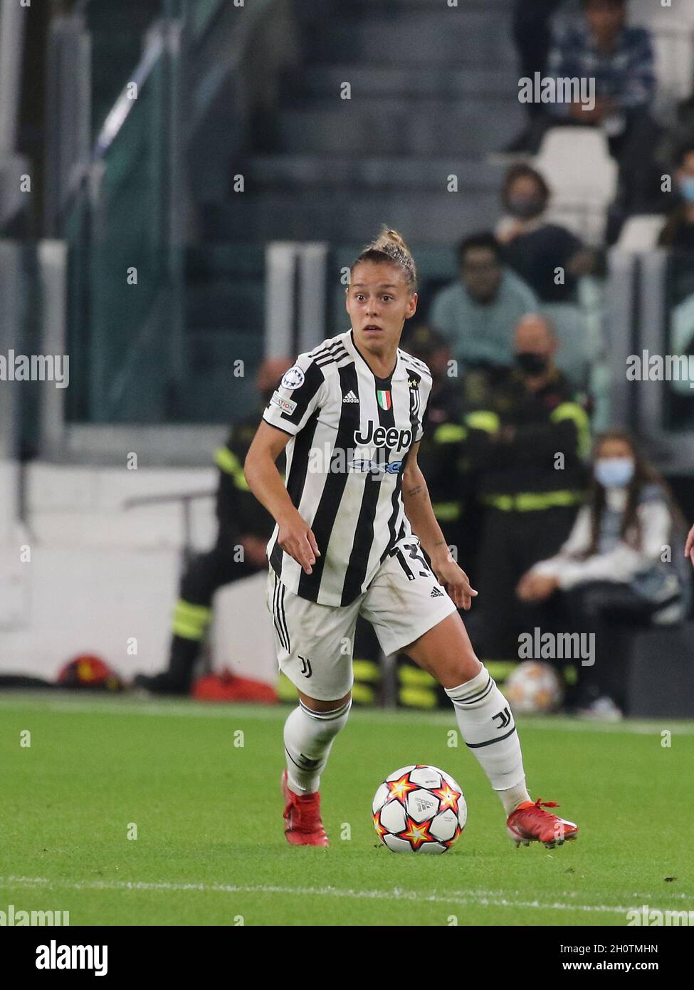 Allianz Stadium, Turin, Italy, October 13, 2021, Lisa Boattin (Juventus FC Women) controls the ...