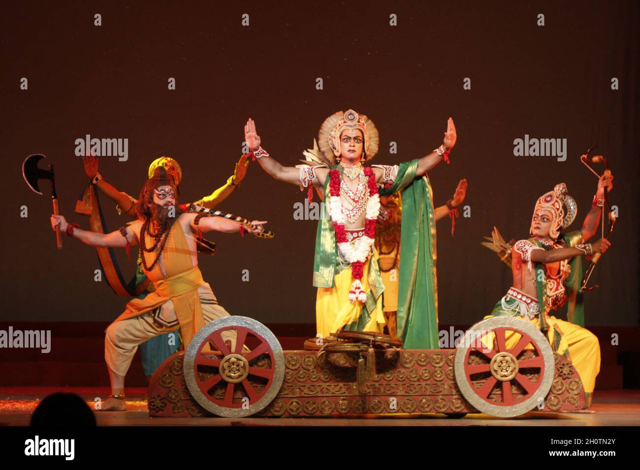 Pooja dance hi-res stock photography and images - Alamy