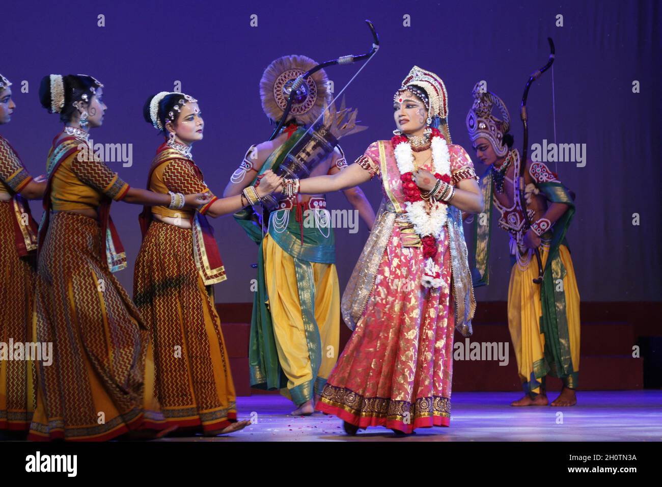 Pooja dance hi-res stock photography and images - Alamy