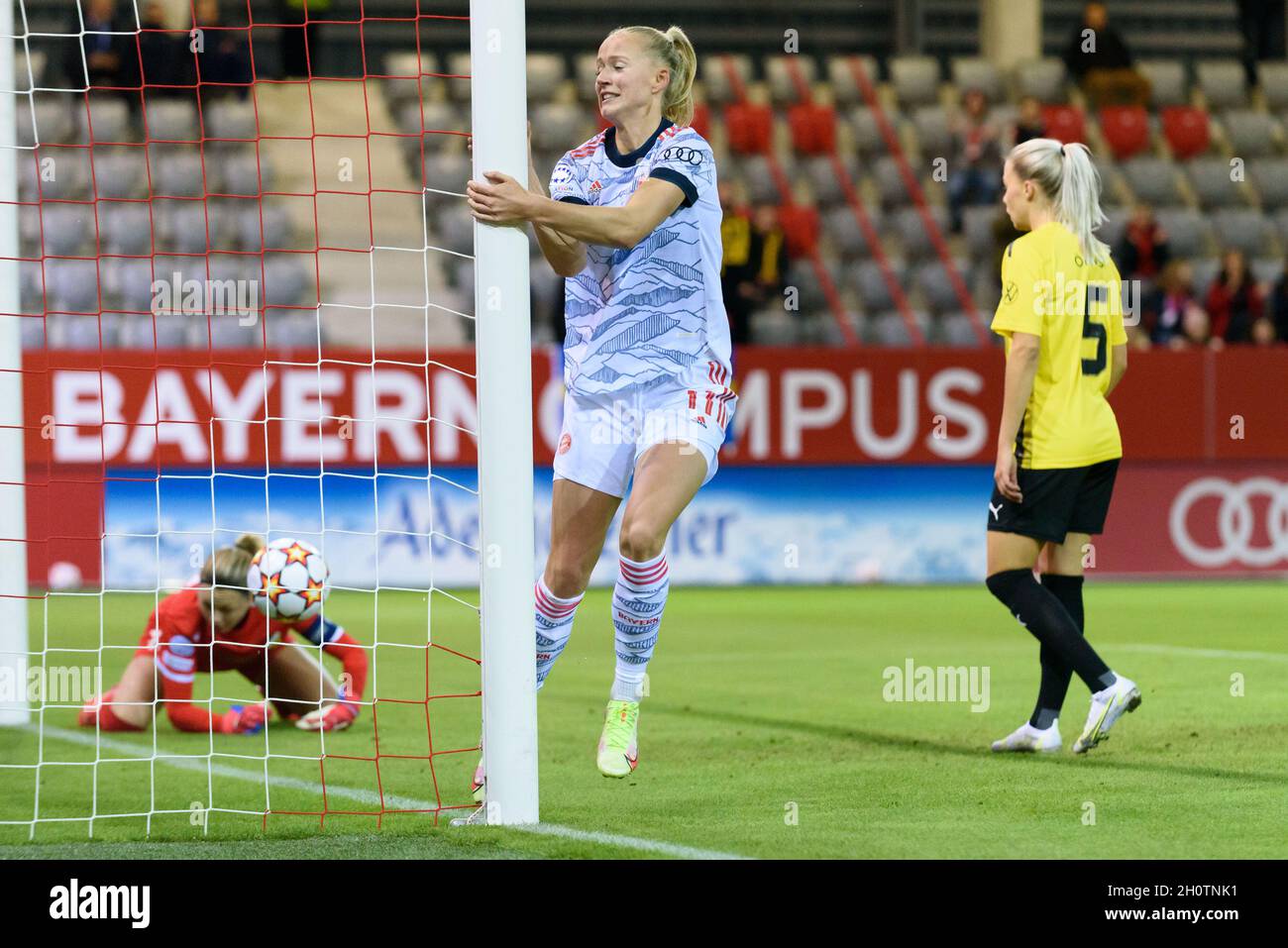 Munich, Germany. 14th Oct, 2021. Scene after Lea Schueller (11 FC ...