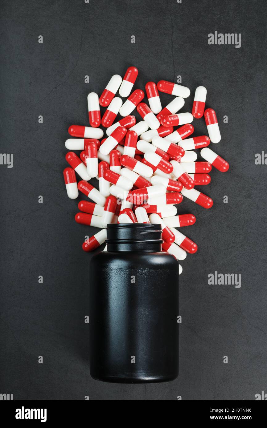 Solid pharmaceutical oral dosage form of medicine hi-res stock ...