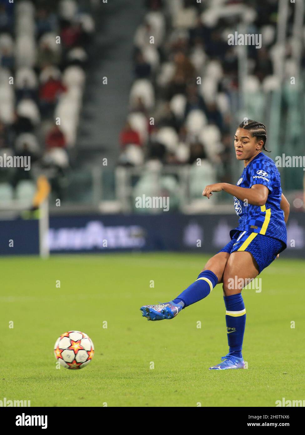 Chelsea women jessica carter hi-res stock photography and images - Alamy