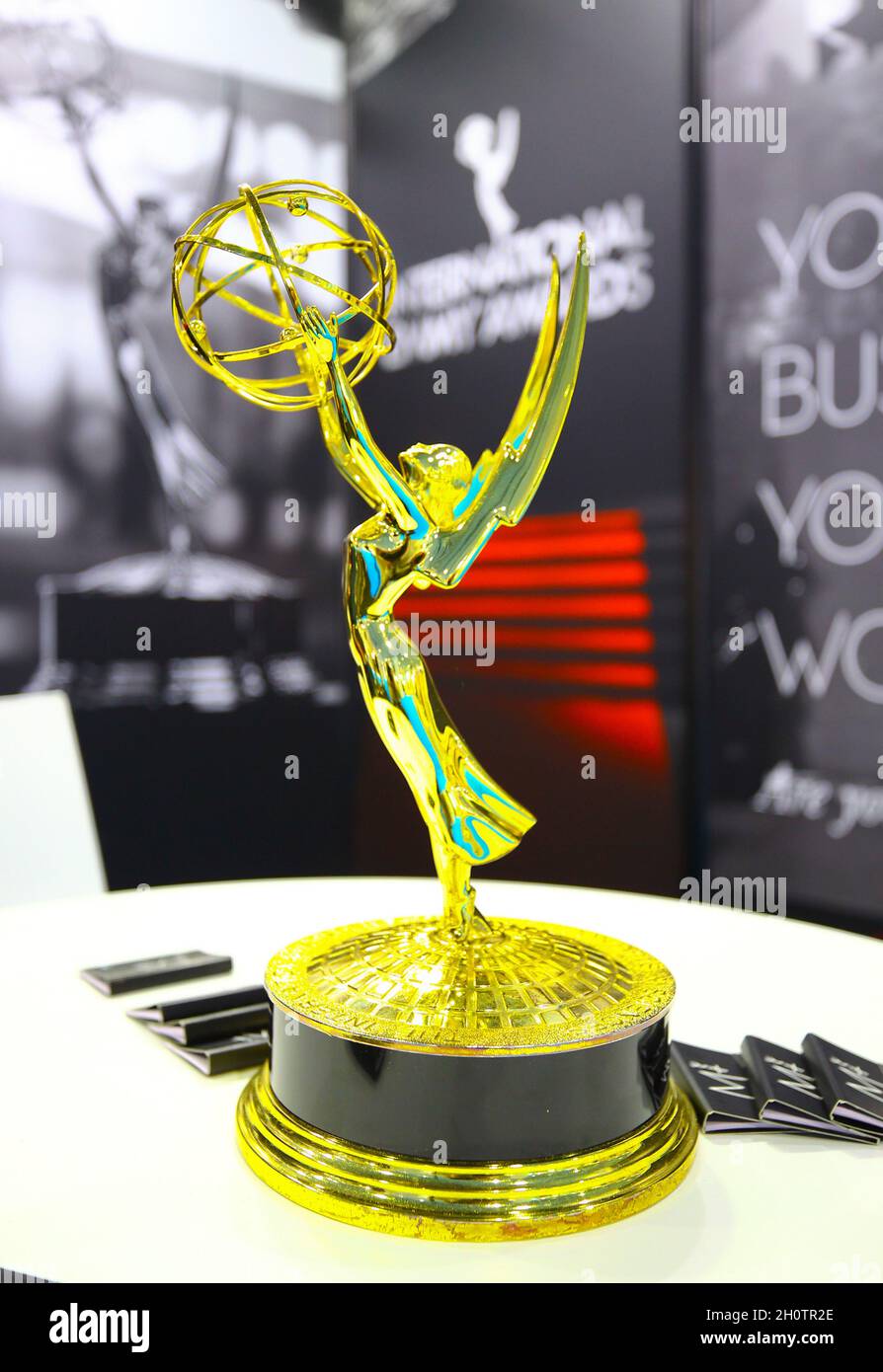 Emmy Trophy High Resolution Stock Photography and Images - Alamy