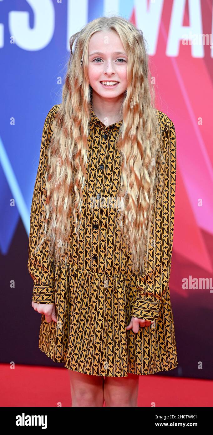 Olive tennant hi-res stock photography and images - Alamy