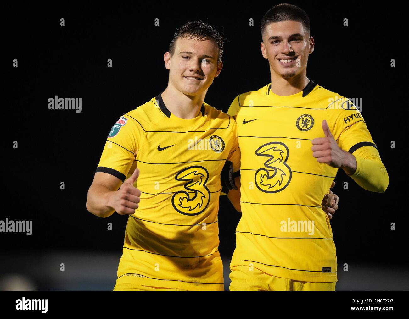 Bristol, UK. 13th Oct, 2021. Jayden Wareham (left) & Xavier Simons of ...