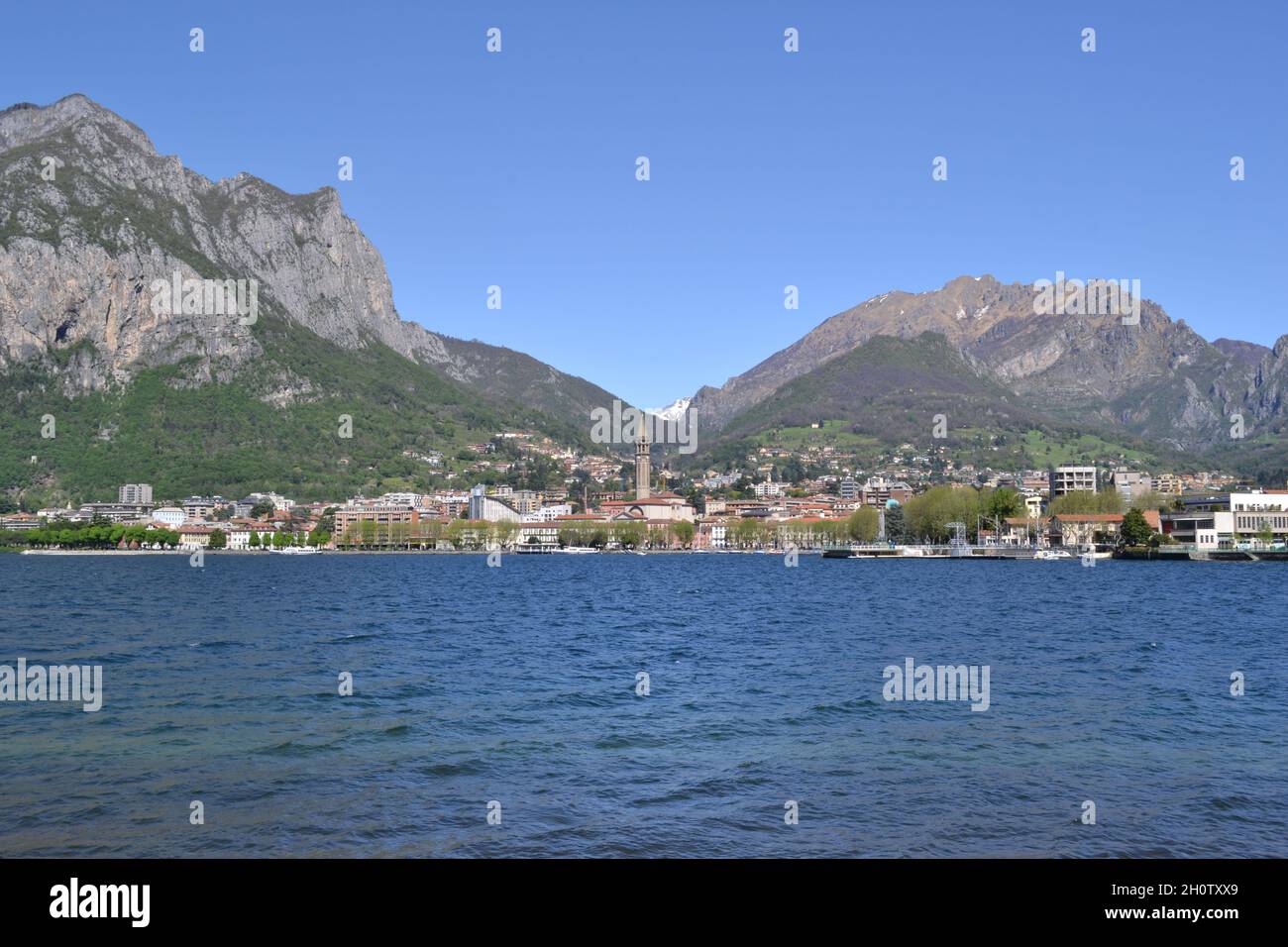 Lake como landscape hi-res stock photography and images - Alamy