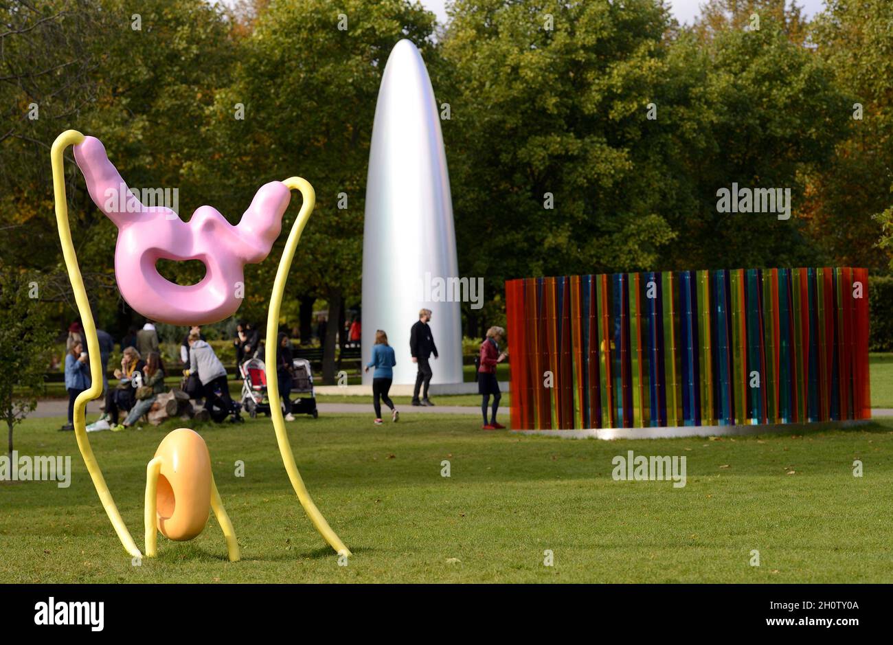 Frieze sculpture 2019 london hi-res stock photography and images - Alamy