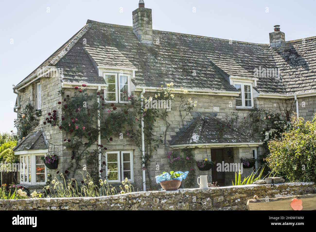 English stone family house Stock Photo - Alamy