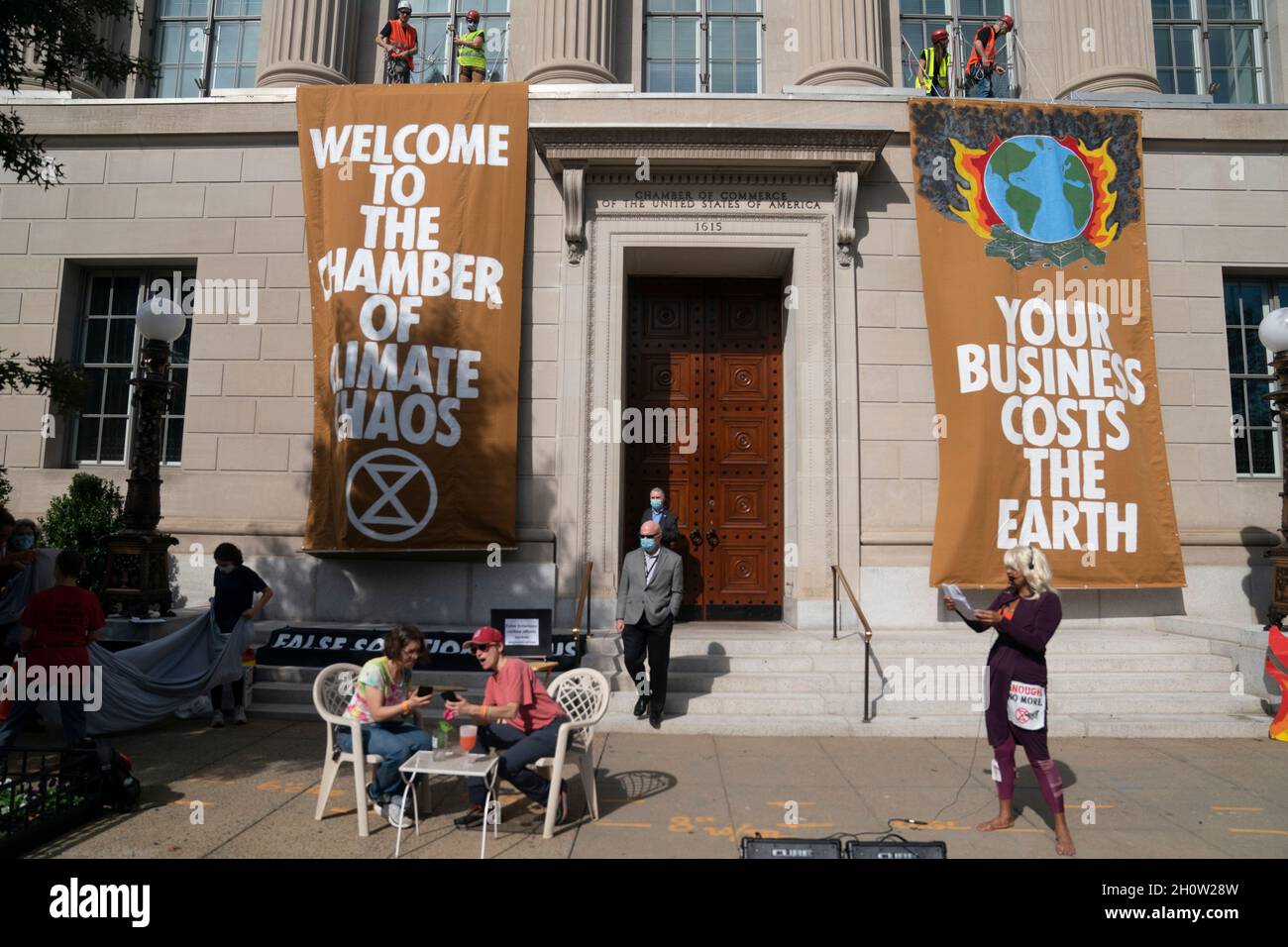 Washington, United States. 14th Oct, 2021. Members of Extinction ...