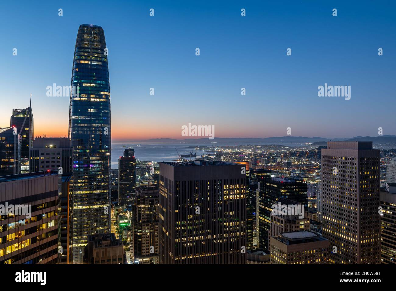 Salesforce west building hi-res stock photography and images - Alamy