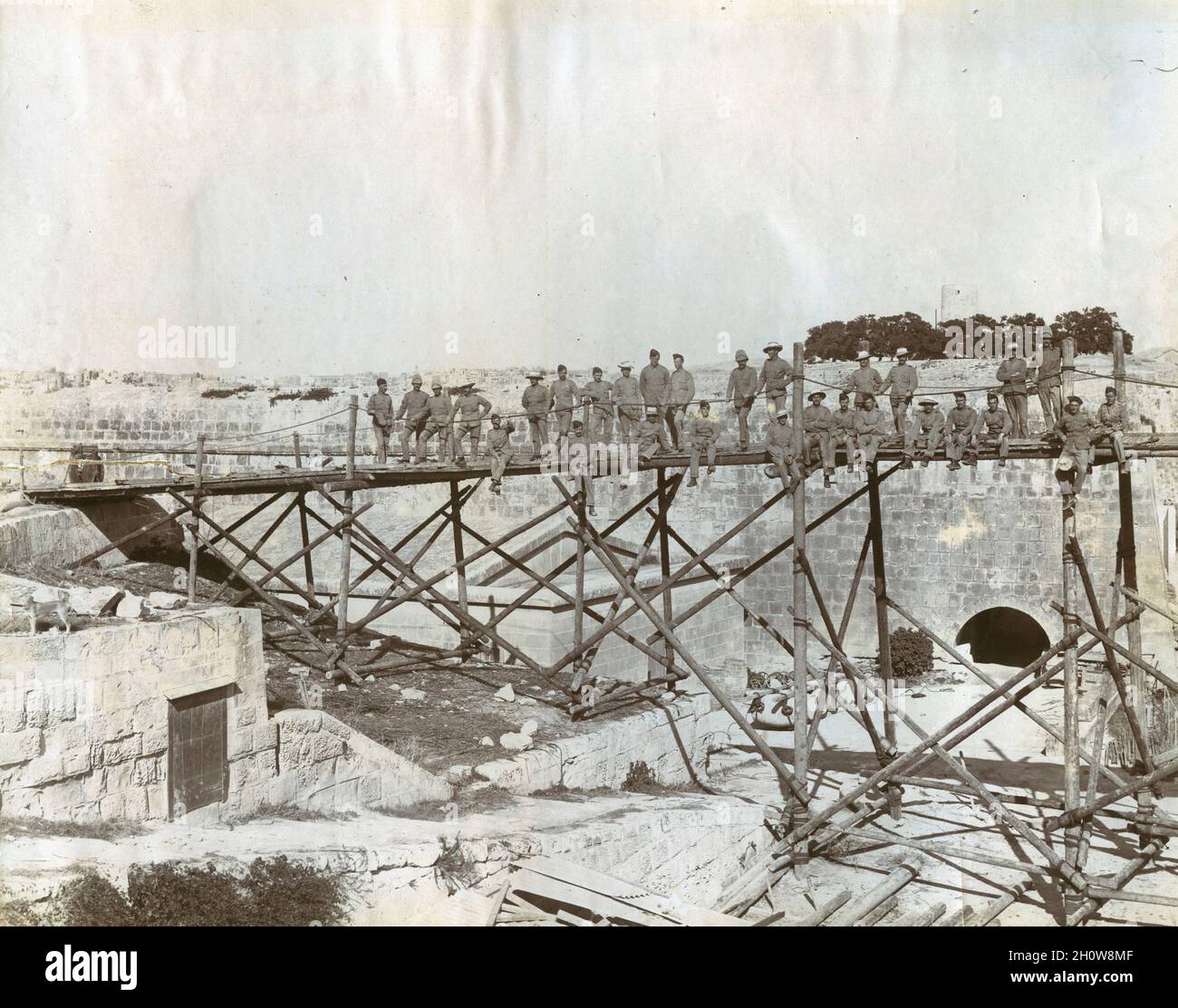 1880 construction hi-res stock photography and images - Alamy