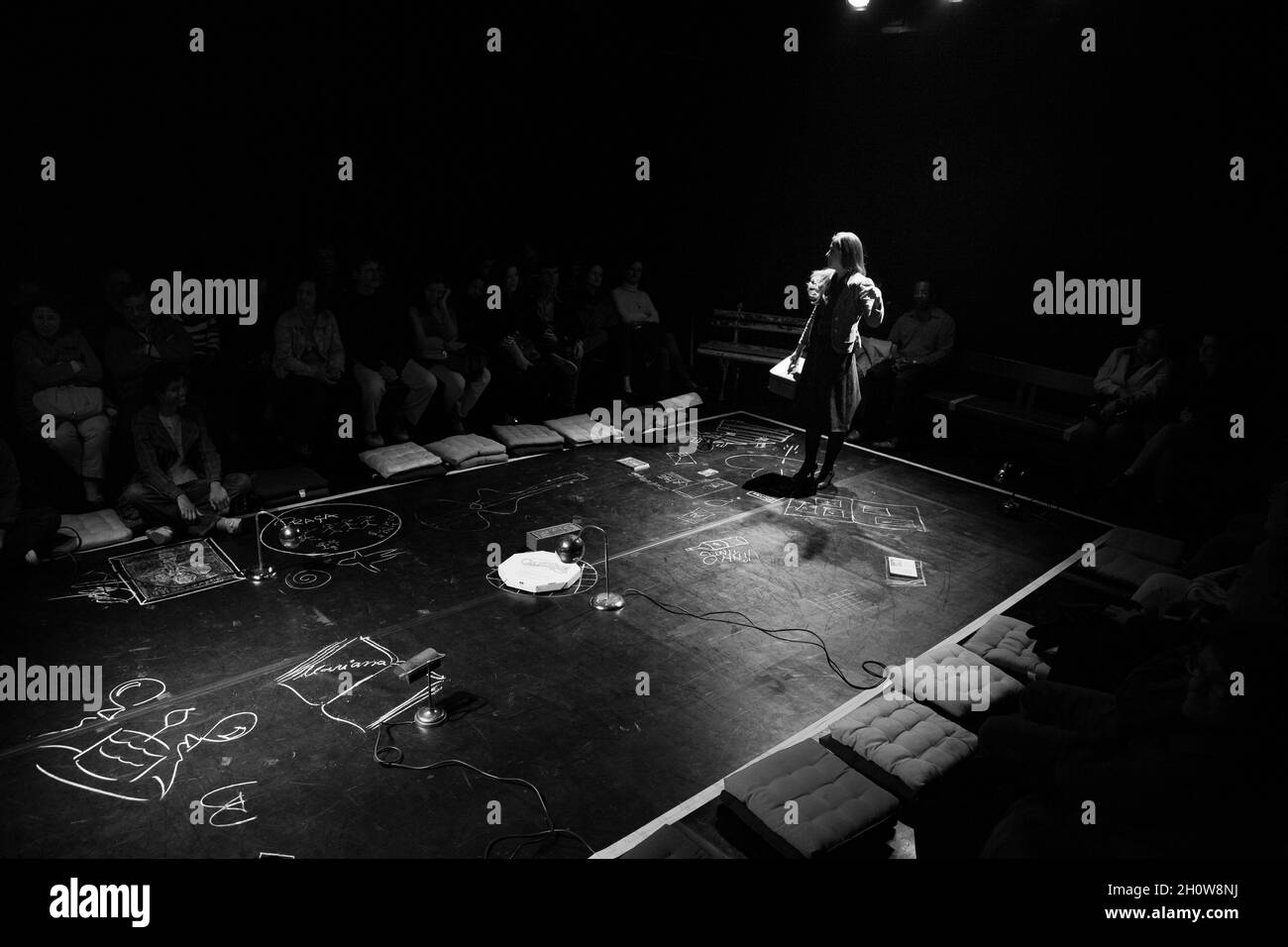 Artistic theater performance about the end of the world, with name:What ...