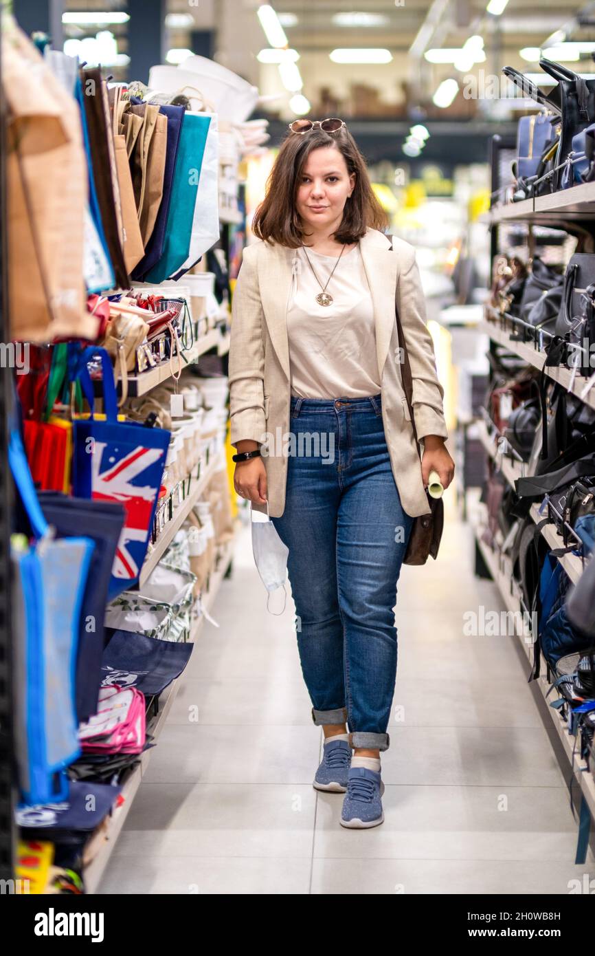 Shopping standing hi-res stock photography and images - Alamy