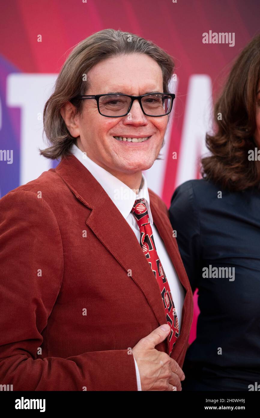 Director stephen woolley hi-res stock photography and images - Alamy