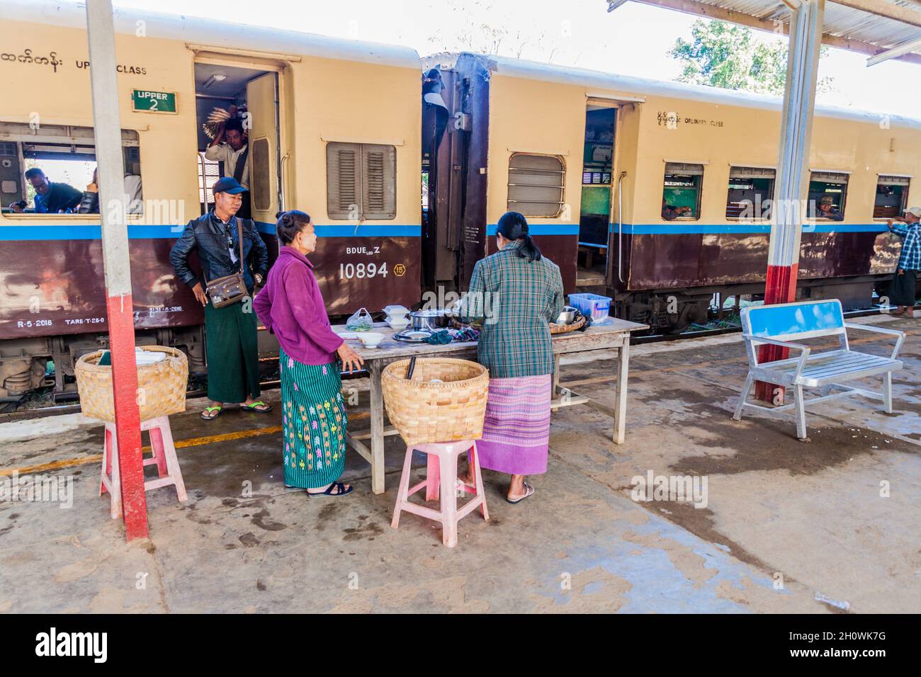 Naungcho hi-res stock photography and images - Alamy