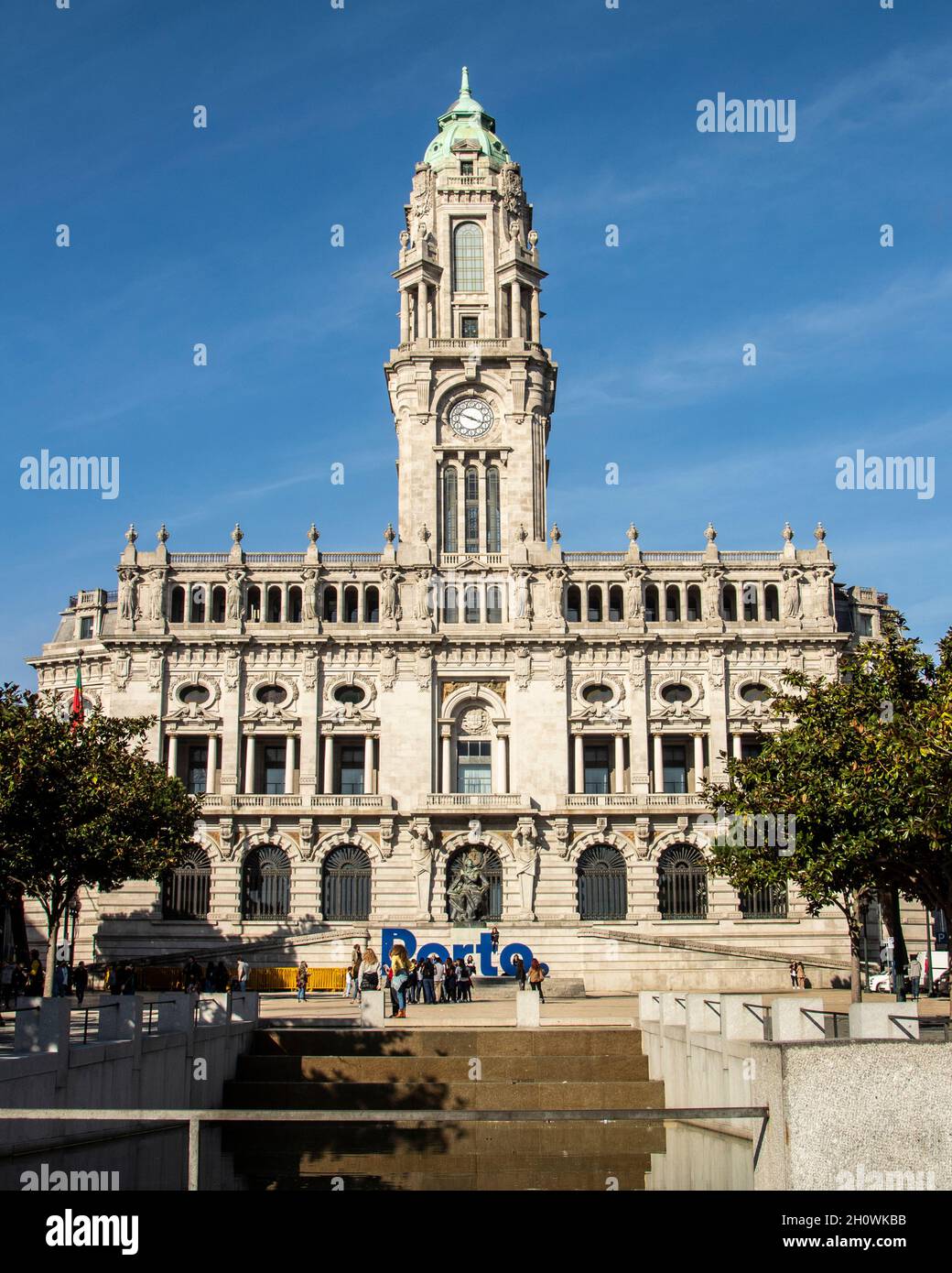 Town hall from Porto in Aliados avenue Stock Photo - Alamy