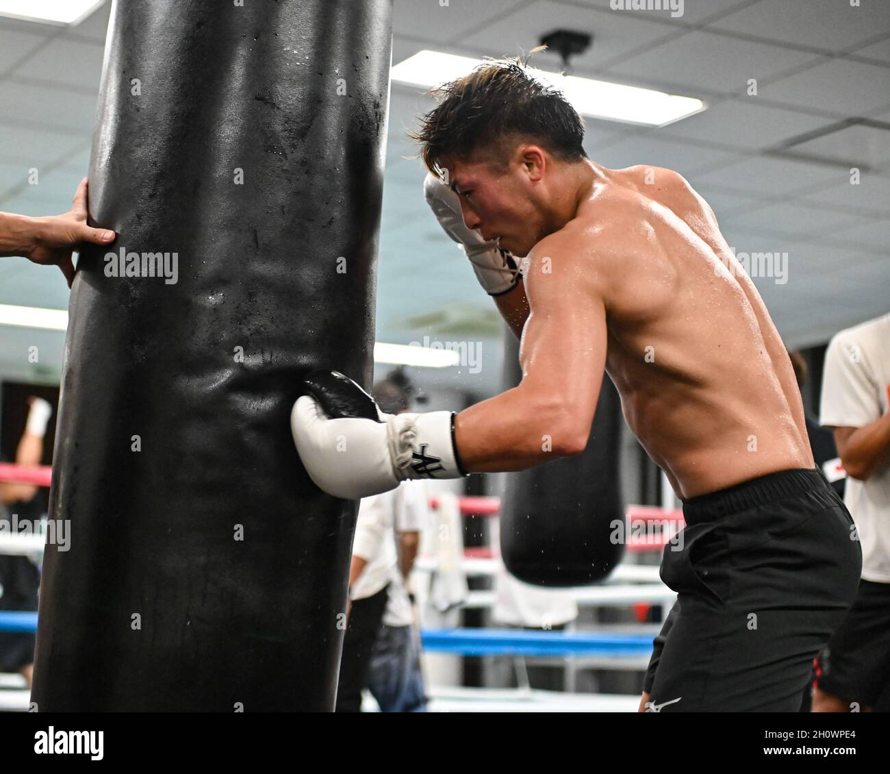Yokohama, Kanagawa, Japan. 12th Oct, 2021. Naoya Inoue (JPN) Boxing ...