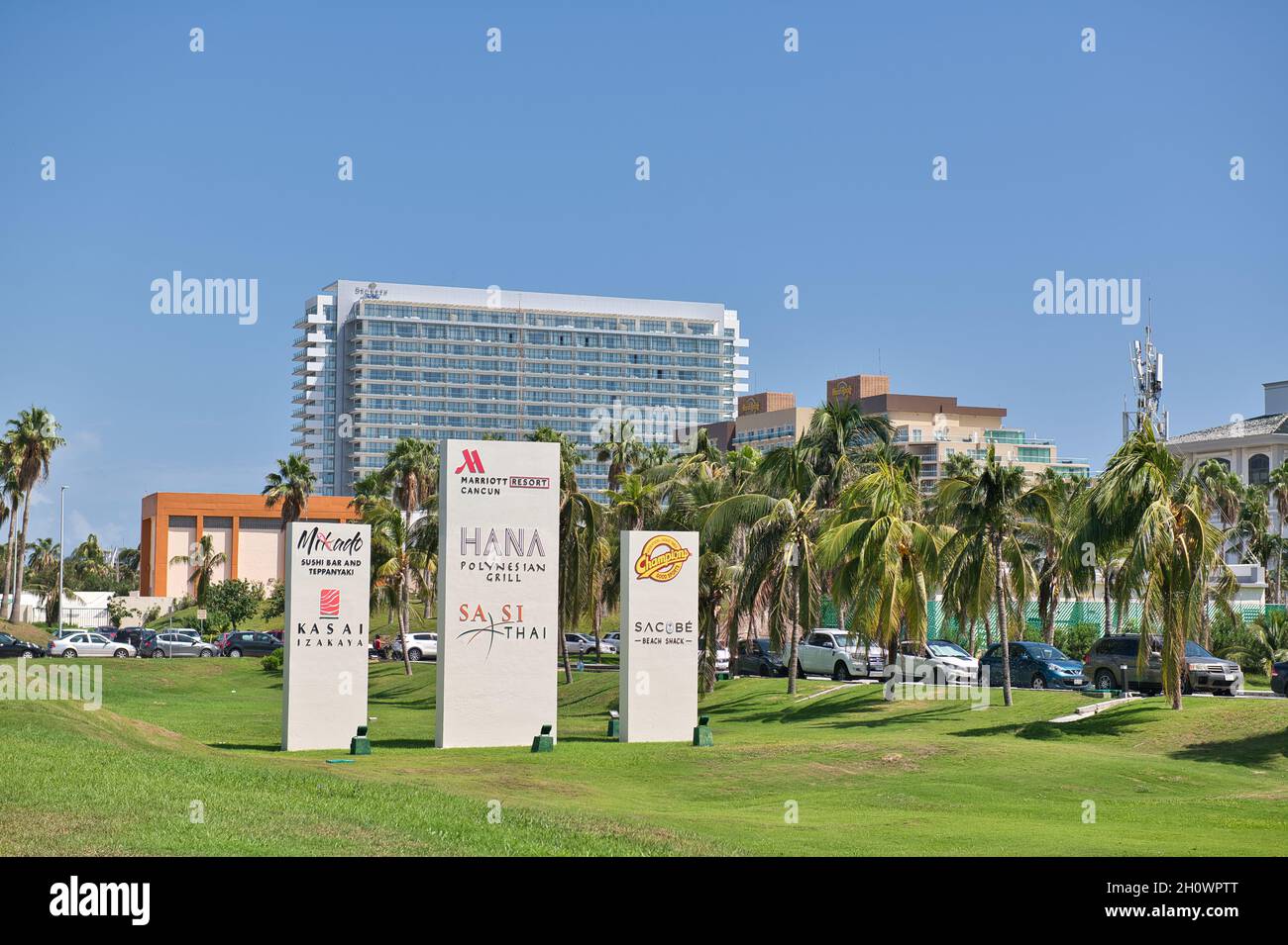 Sign and hotel building in Cancun, Mexico, 2021 Stock Photo - Alamy