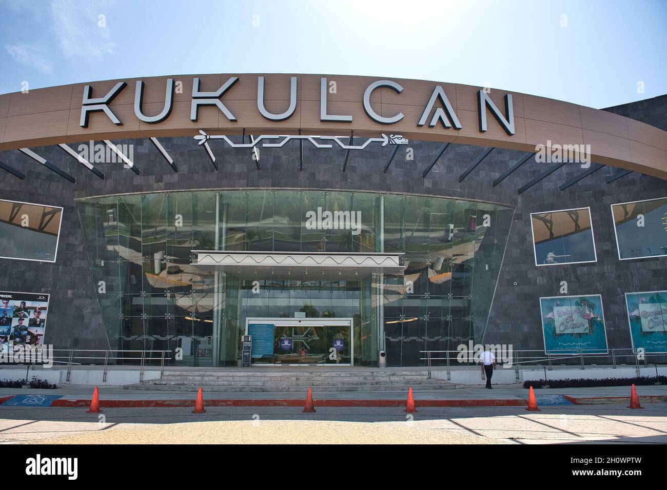 Entrance to Kukulcan Center, Cancun, Mexico, 2021 Stock Photo - Alamy