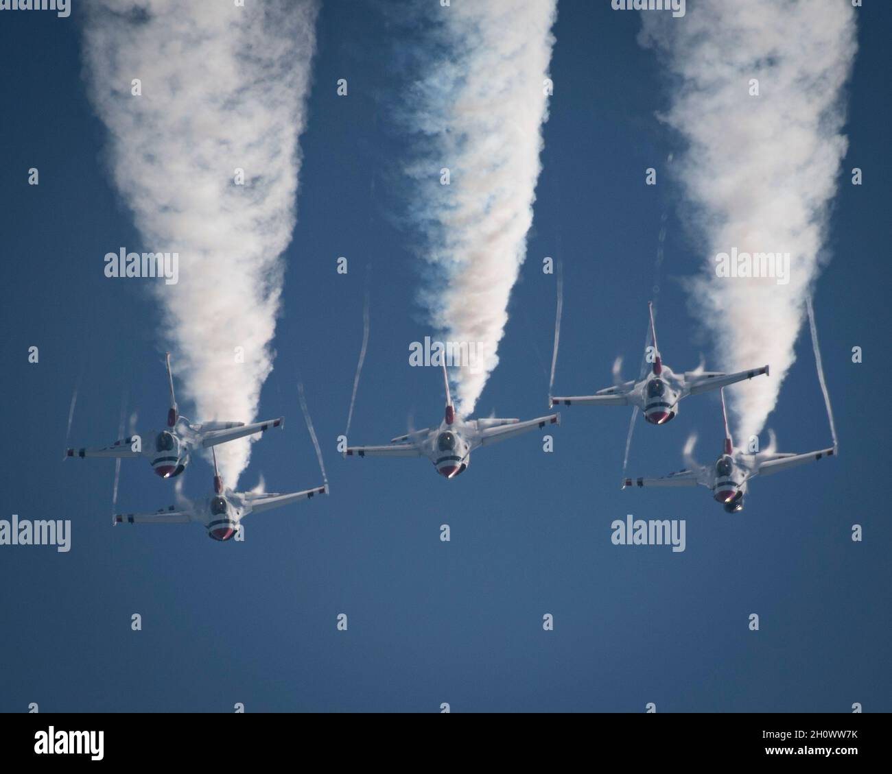 The United States Air Force Air Demonstration Squadron "Thunderbirds ...
