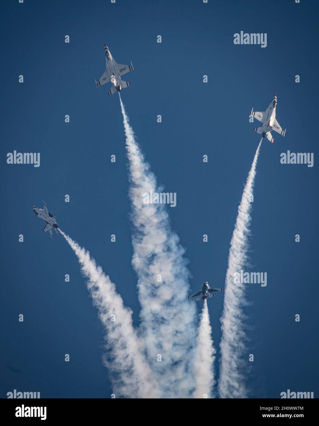 The United States Air Force Air Demonstration Squadron "Thunderbirds ...