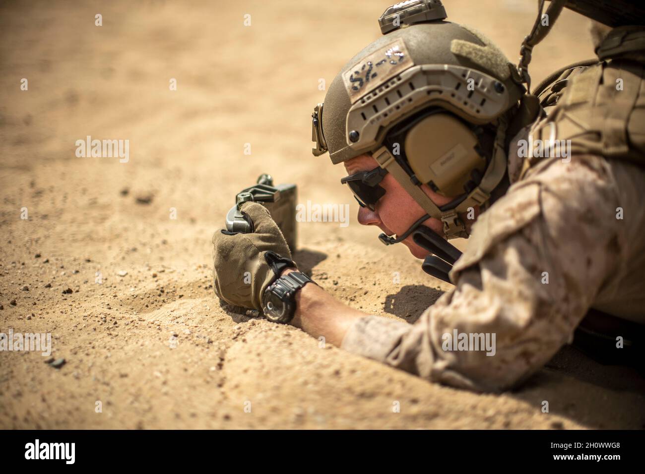 211007-M-ET529-1028 UDARI RANGE COMPLEX, Kuwait (Oct. 7, 2021 ...