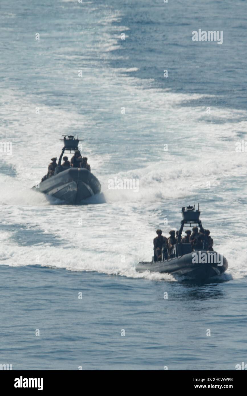 NORTHERN ARABIAN GULF (Oct. 7, 2021) Reconnaissance Marines, assigned ...