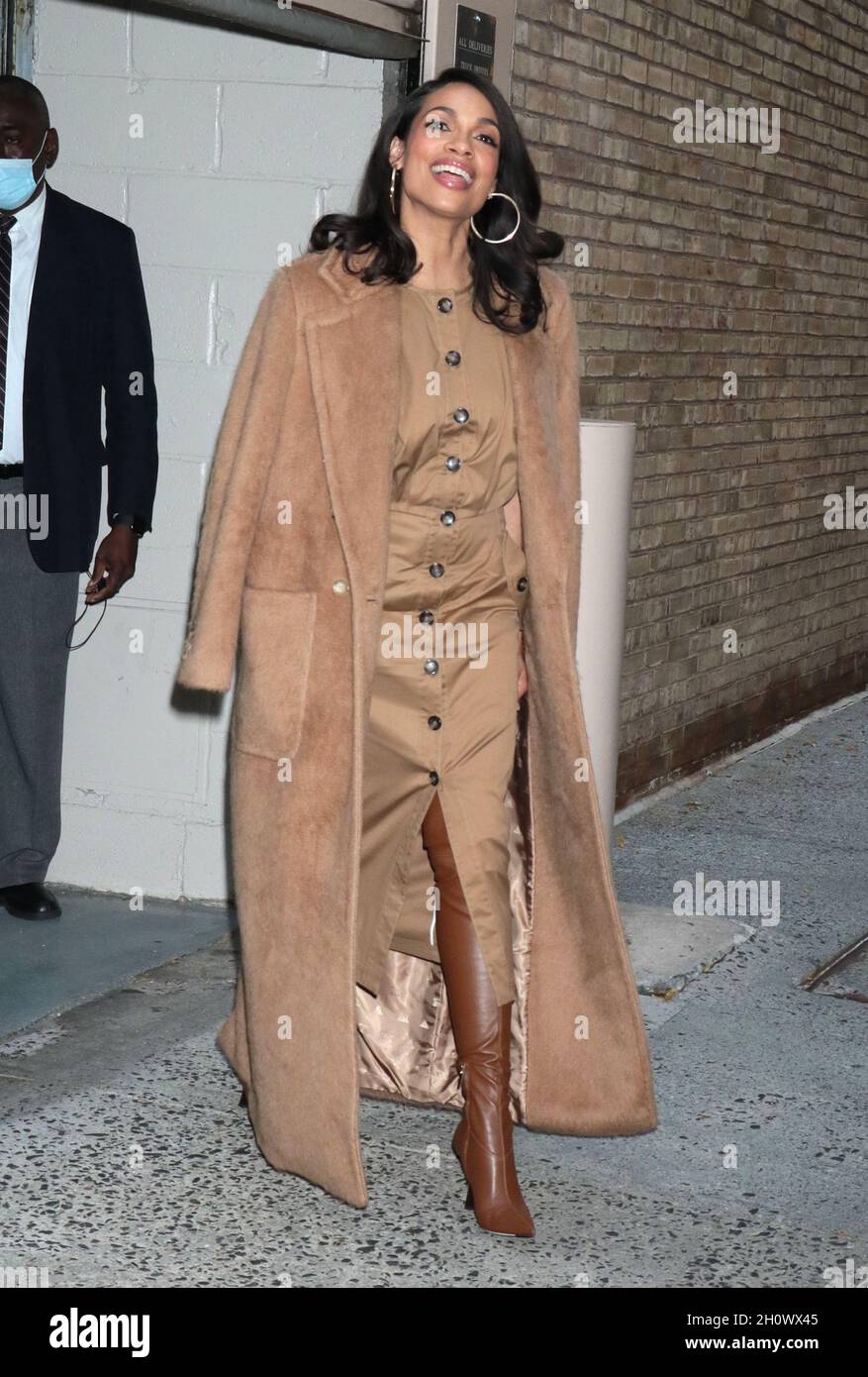 New York, NY, USA. 14th Oct, 2021. Rosario Dawson seen exiting Live ...