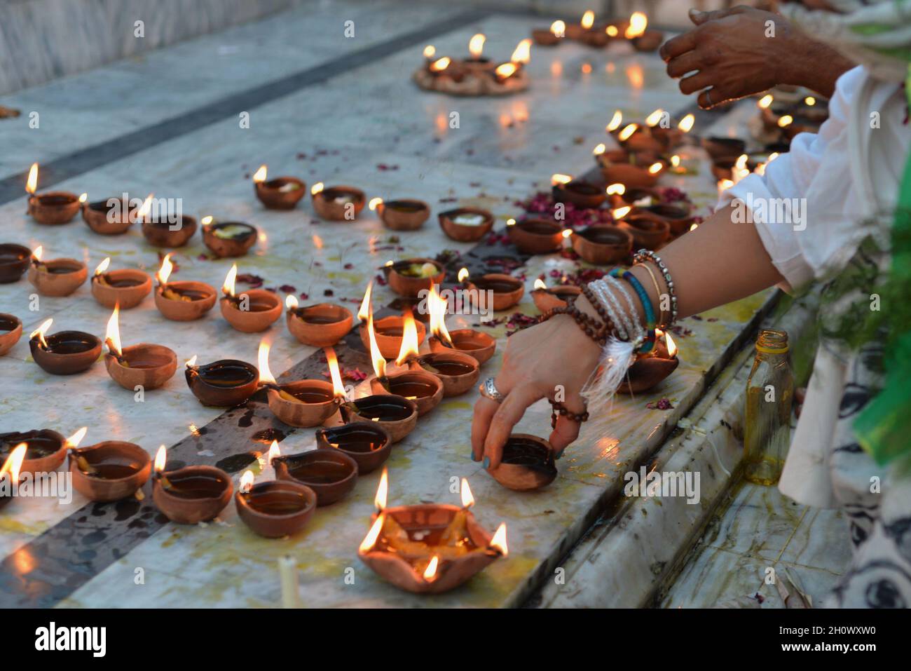 Pakistani Muslim devotees take part in the 398th birth anniversary Urs ...