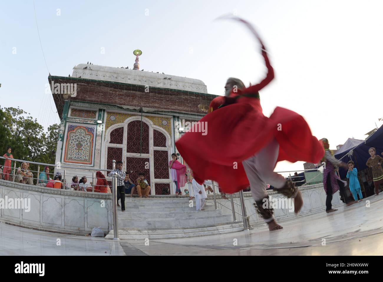Pakistani Muslim devotees take part in the 398th birth anniversary Urs ...