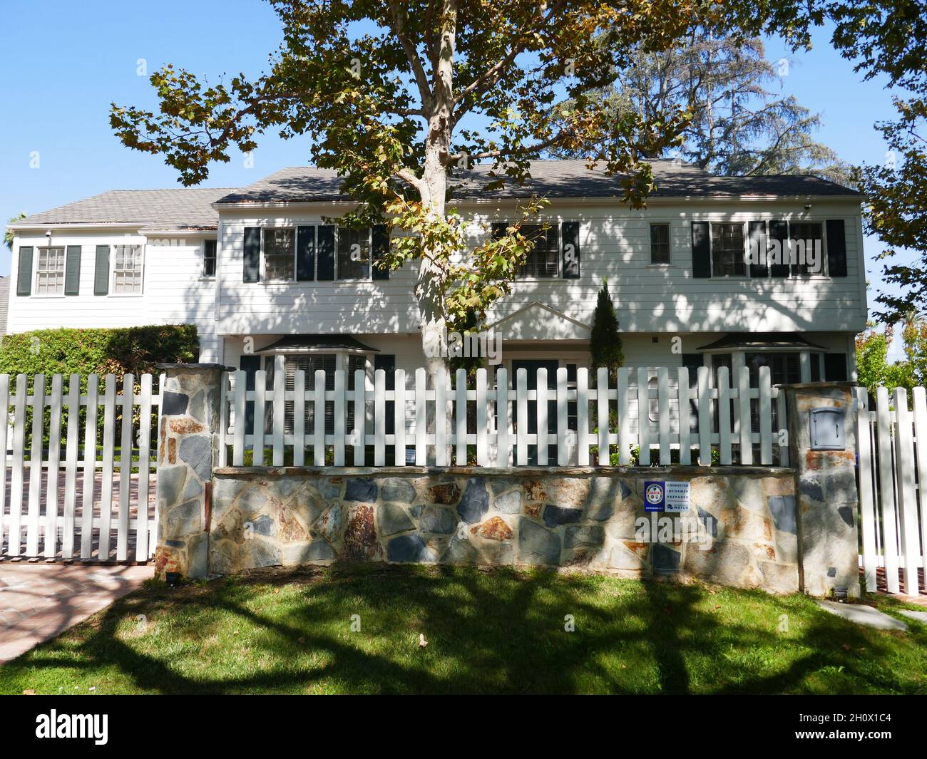 602 n alpine drive hi-res stock photography and images - Alamy