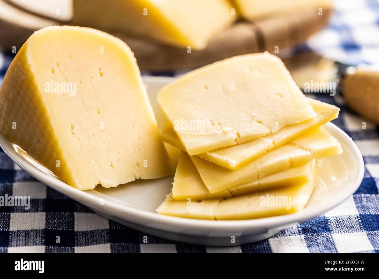 Cheese plate block hi-res stock photography and images - Alamy