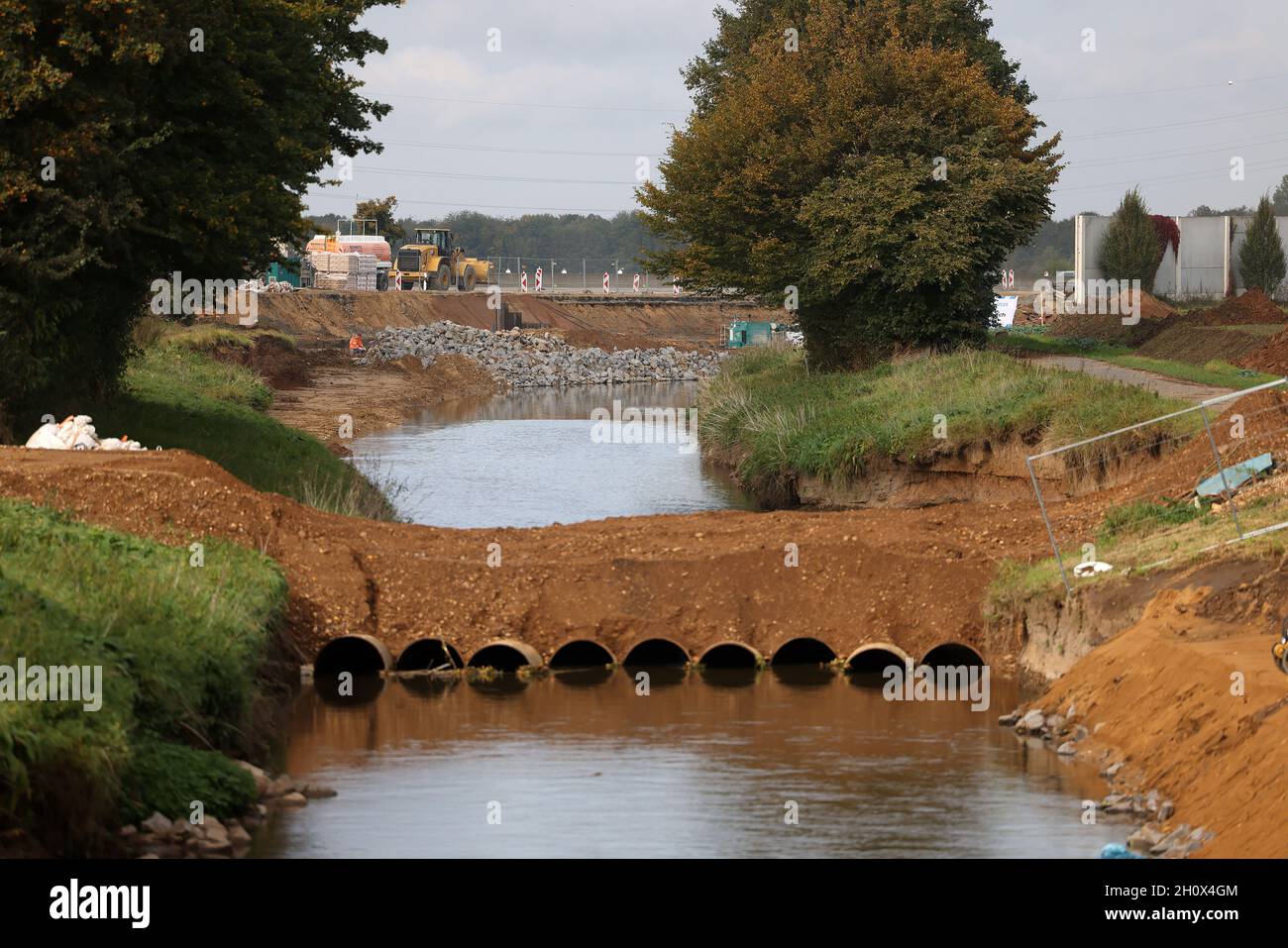 Erftstadt, Germany. 13th Oct, 2021. The river Erft flows through the ...