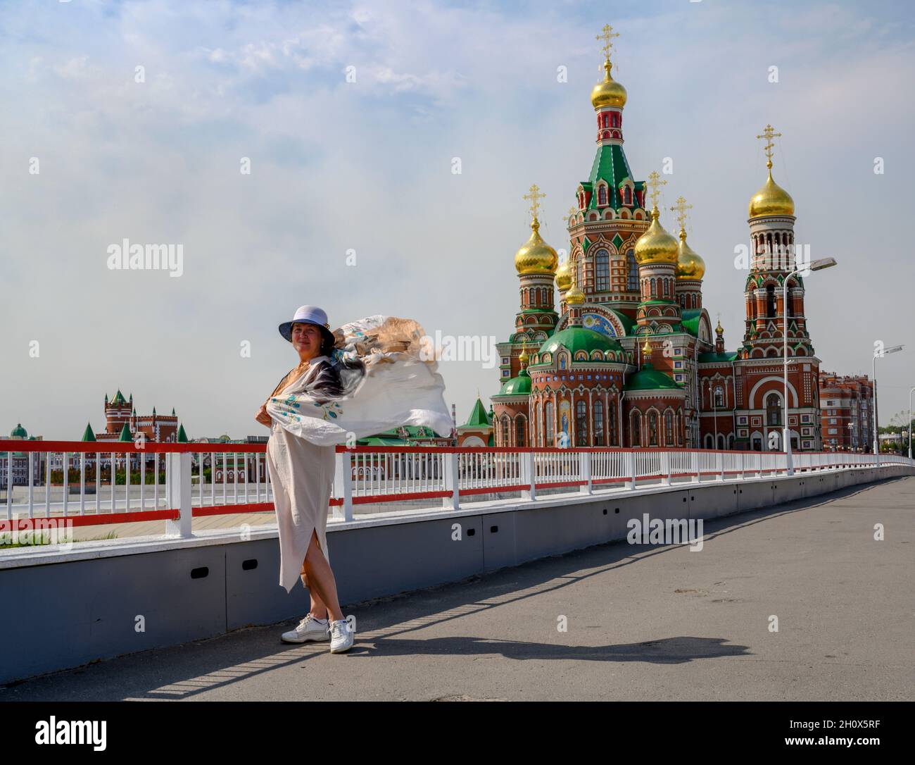 Waving handkerchief hi-res stock photography and images - Alamy