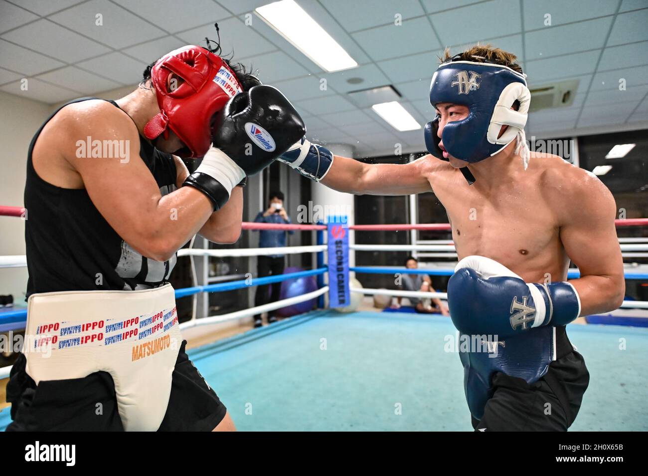 Yokohama, Kanagawa, Japan. 12th Oct, 2021. Naoya Inoue, Keisuke Matsumoto Boxing : Naoya Inoue ...