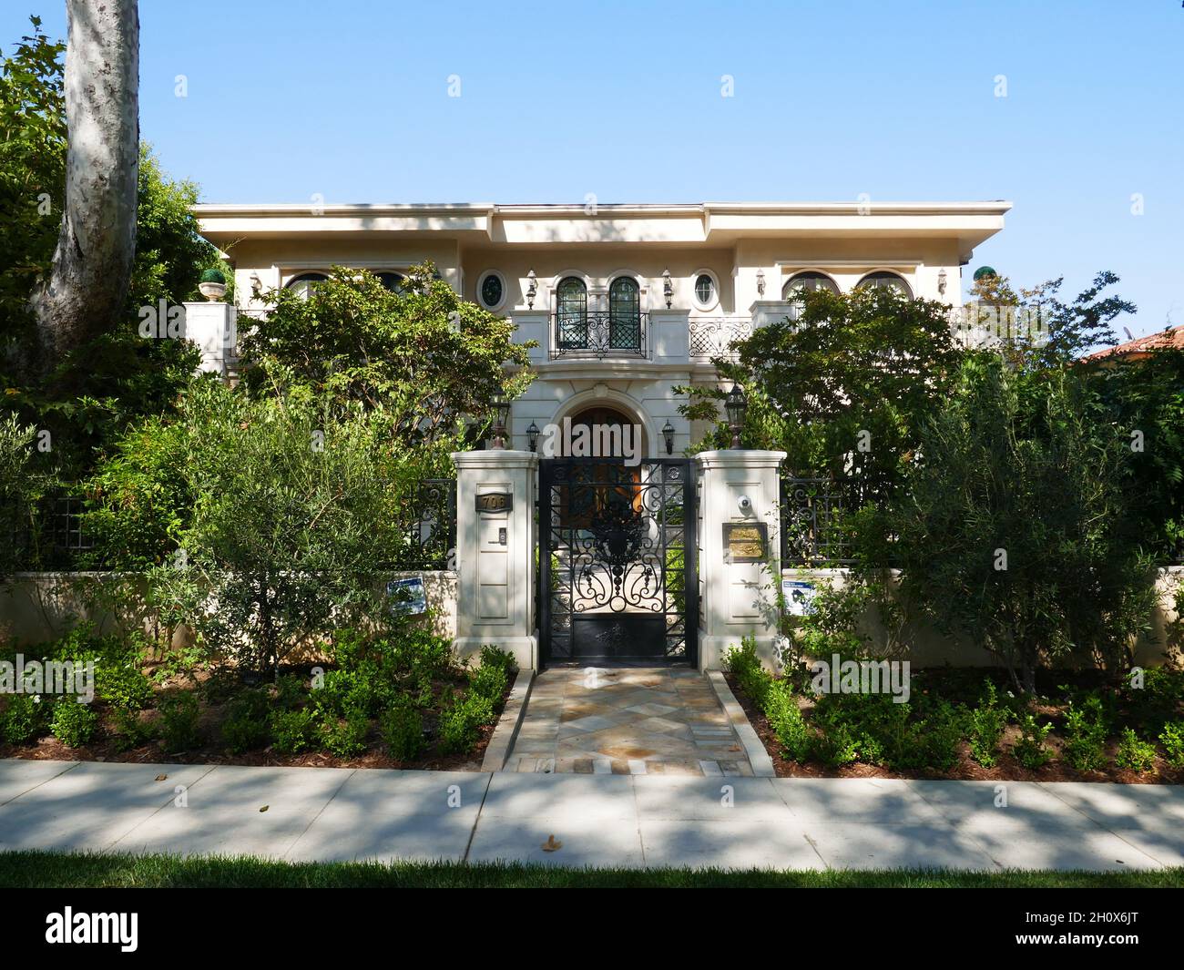 706 n alpine drive hi-res stock photography and images - Alamy
