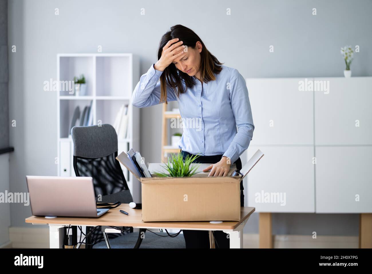 Resign From Job Or Fired Employee Moving Out Of Office Stock Photo - Alamy