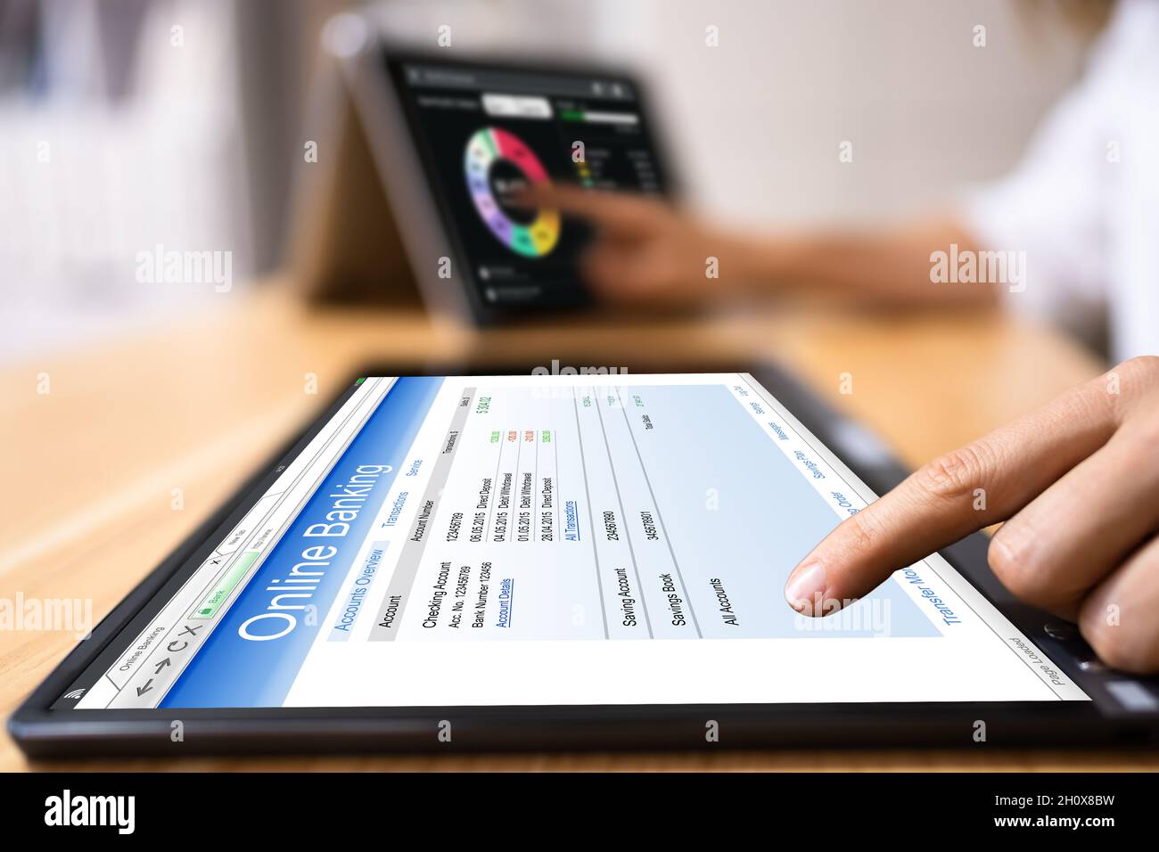 Bank transfer screen hi-res stock photography and images - Alamy