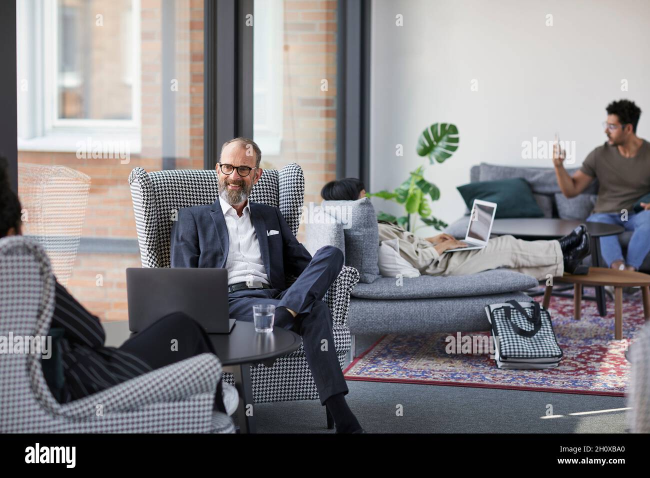 Office satisfaction hi-res stock photography and images - Alamy