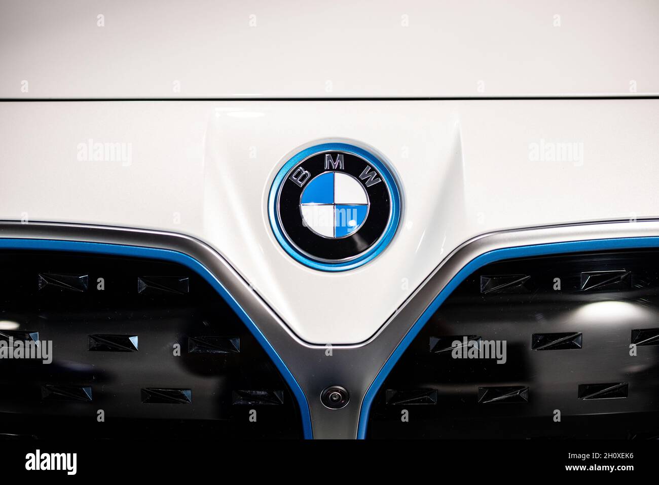 Garching, Germany. 29th Sep, 2021. The BMW manufacturer logo is seen on ...