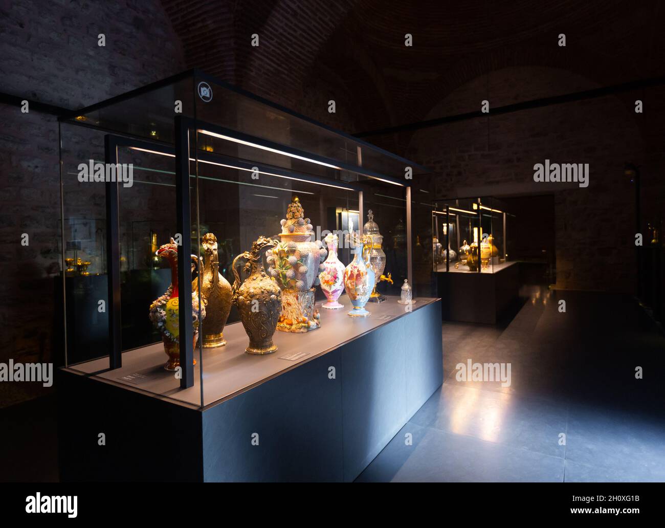 Istanbul, Turkey - January 01, 2021: Interiors and exhibits in Topkapi ...