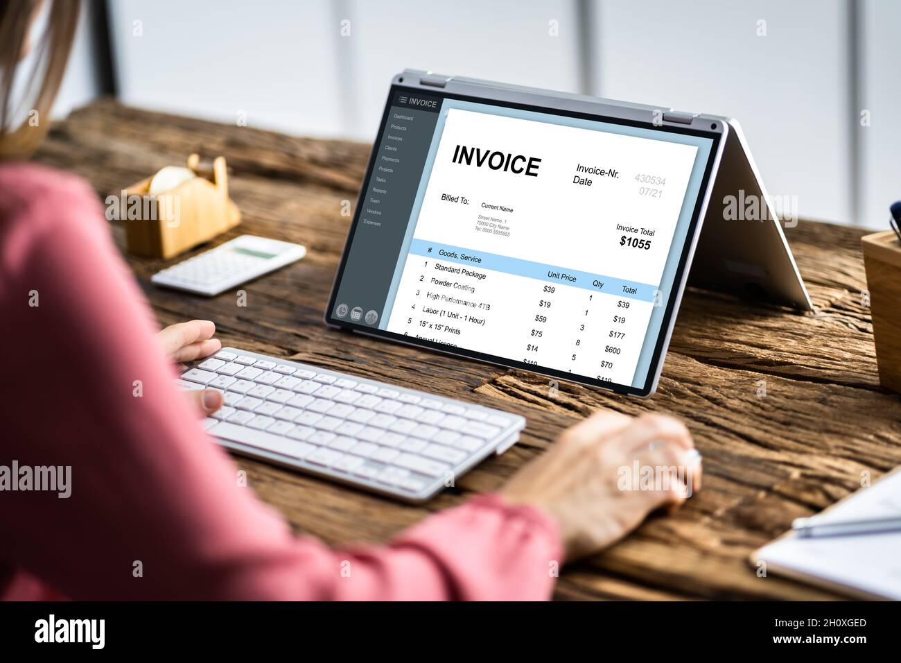 Online Digital E Invoice Statement On Laptop Stock Photo - Alamy