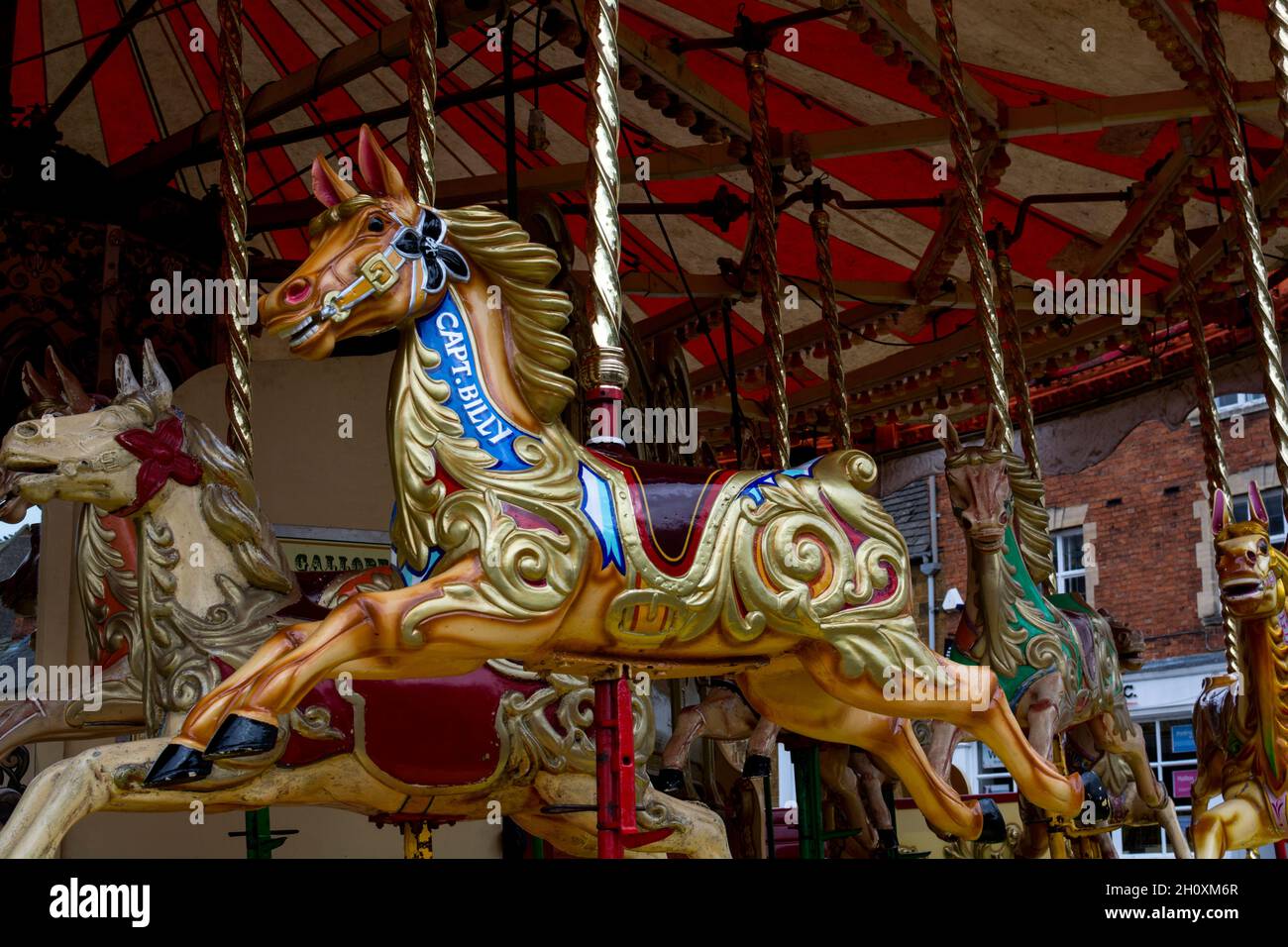 A carousel ride at Banbury Michaelmas Mop Fair, Oxfordshire, UK Stock ...