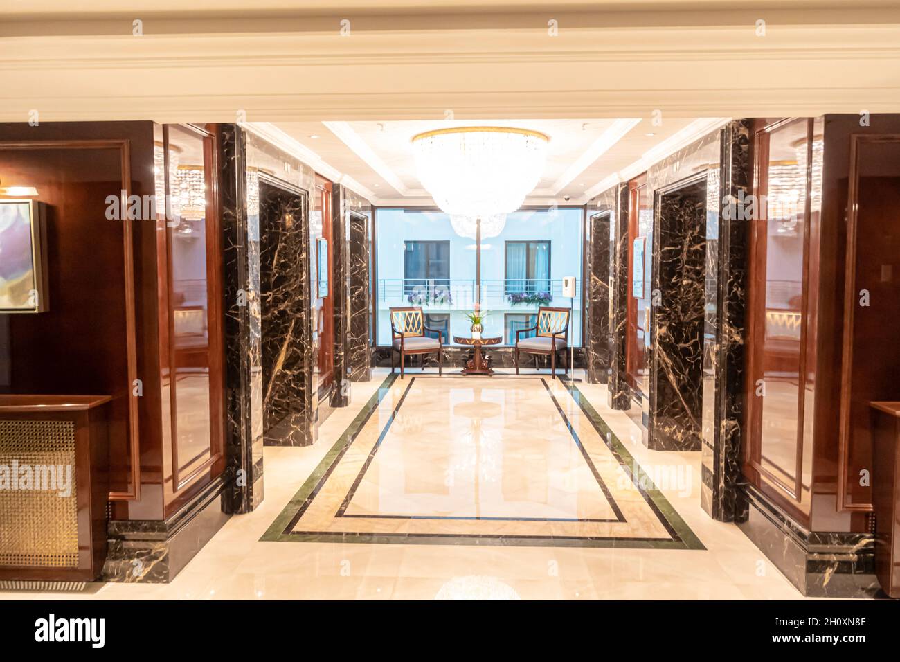 Ritz carlton moscow interior hi-res stock photography and images - Alamy Ritz carlton moscow interior hi-res stock photography and images - Alamy